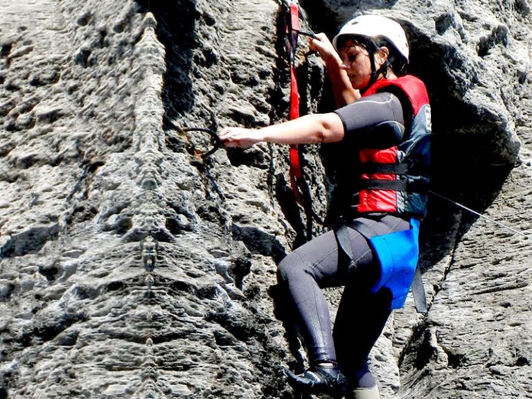 Coasteering in Gran Canaria, Cliff Jump, Via Ferrata, Zip Line - YesCanary